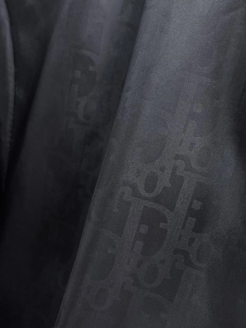 Indistinguishable Christian Dior Outwear