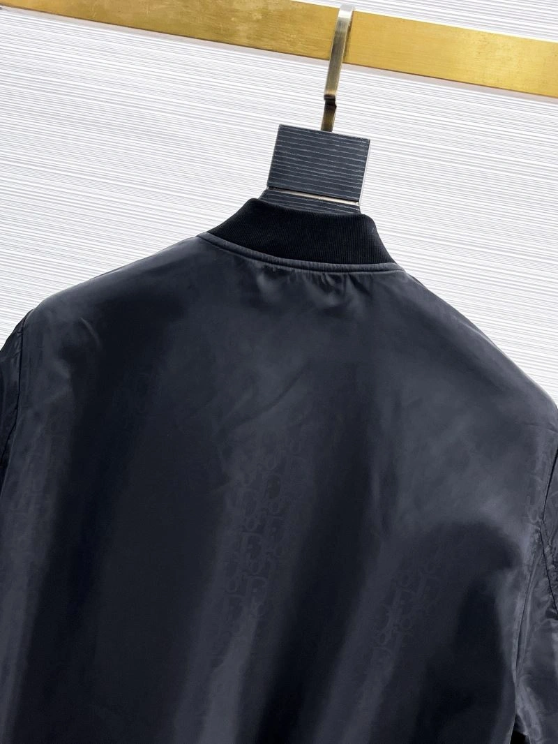 Indistinguishable Christian Dior Outwear