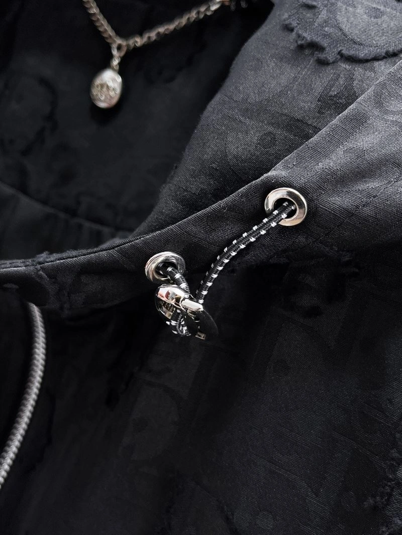 Accurate model Christian Dior Outwear