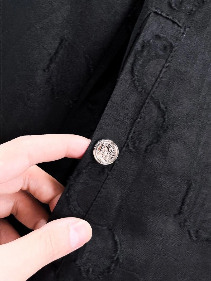 Accurate model Christian Dior Outwear
