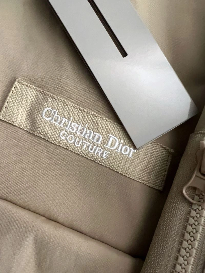 Indistinguishable Christian Dior Outwear