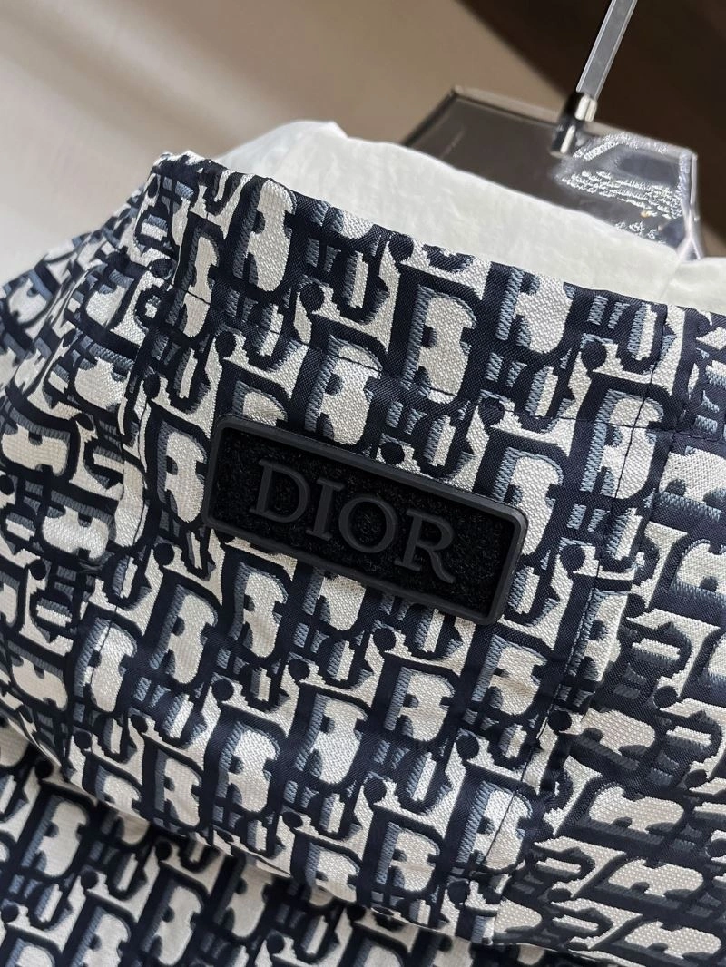Low-cost Christian Dior Outwear