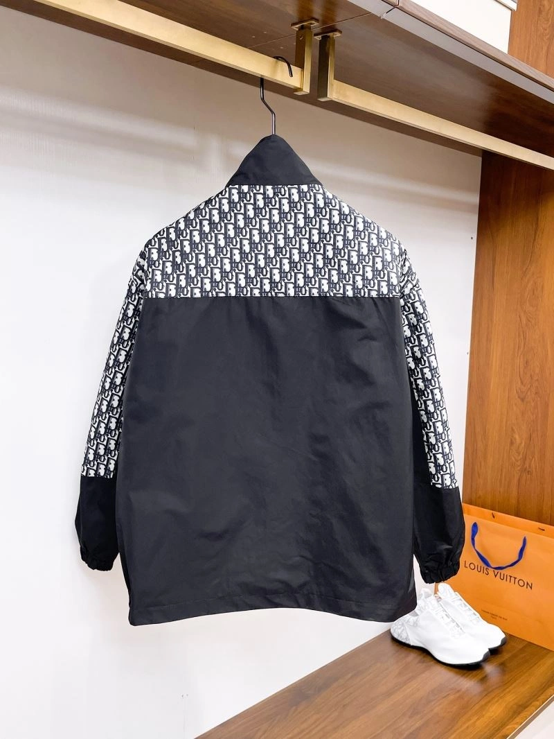 Indistinguishable Christian Dior Outwear