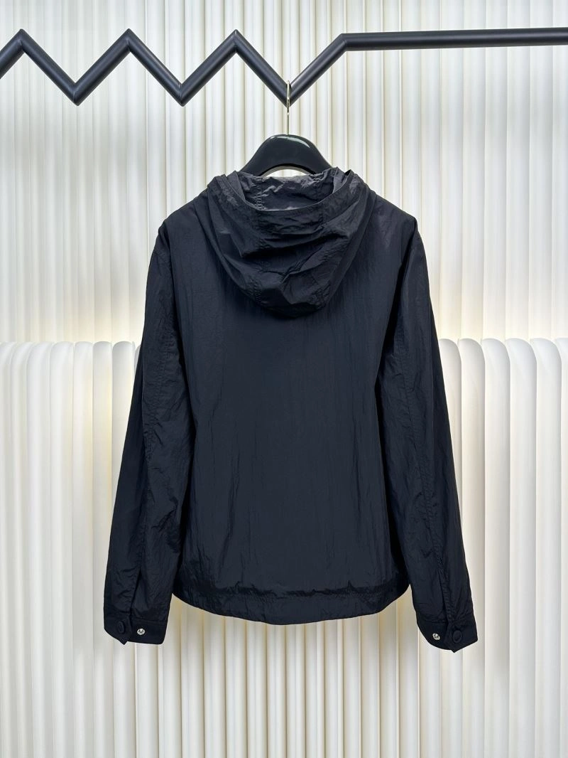 Indistinguishable Christian Dior Outwear