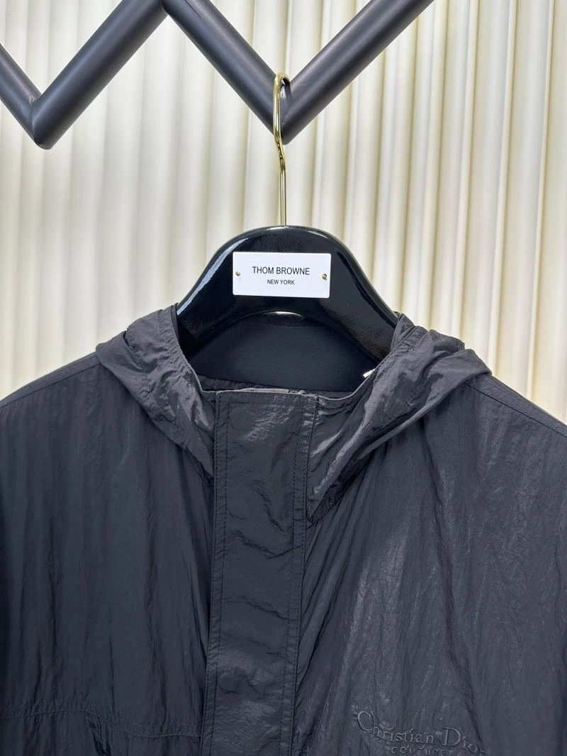 Indistinguishable Christian Dior Outwear