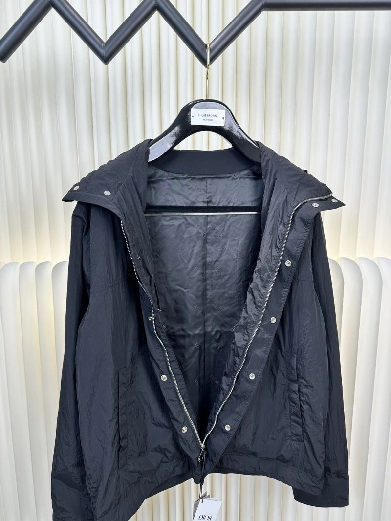Indistinguishable Christian Dior Outwear