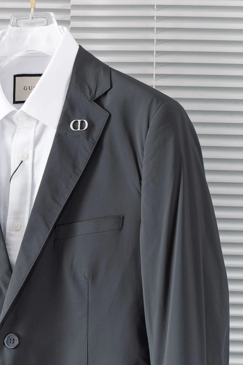 Indistinguishable Christian Dior Outwear