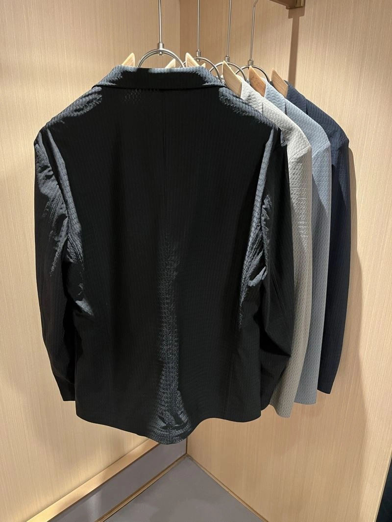 High accuracy Christian Dior Outwear