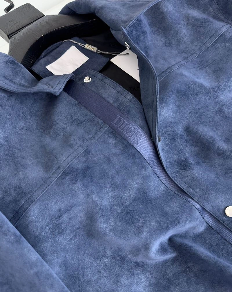 Accurate model Christian Dior Outwear