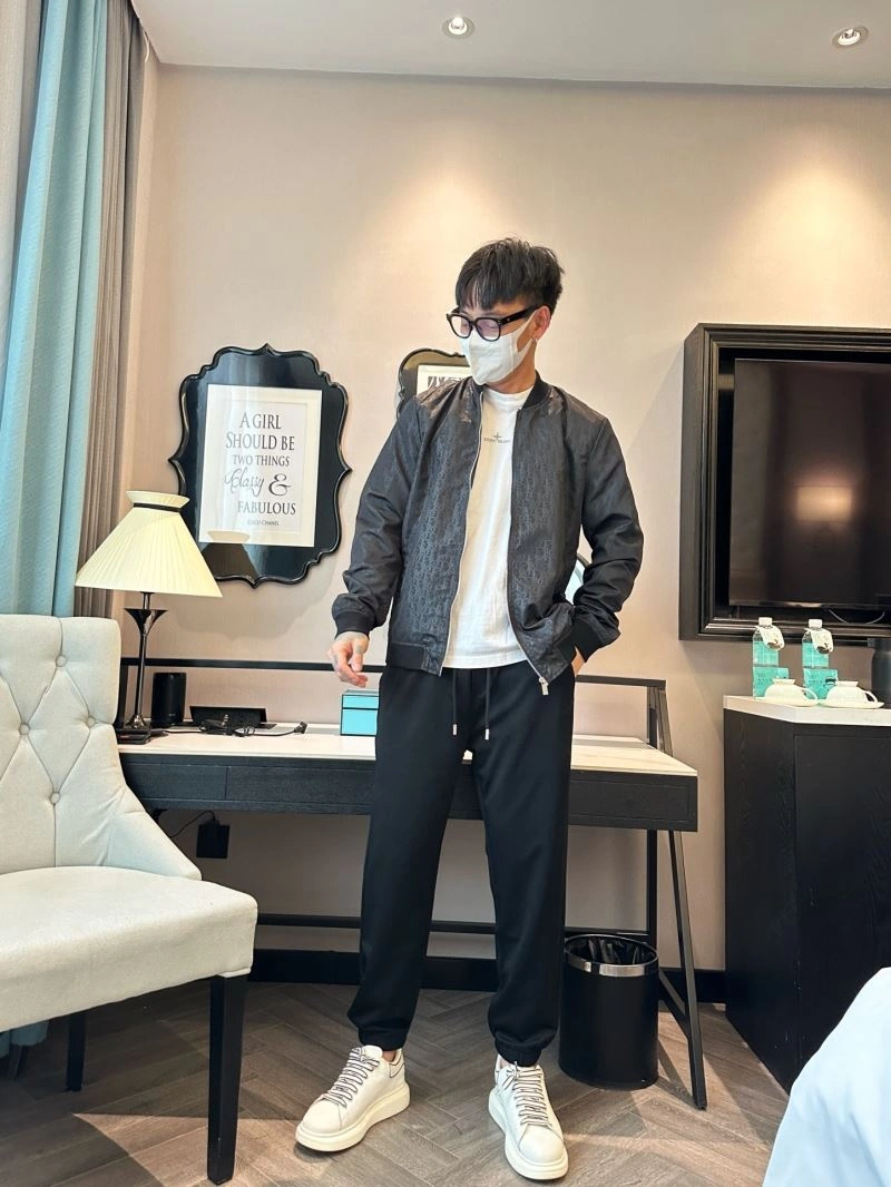 Bargain Christian Dior Outwear