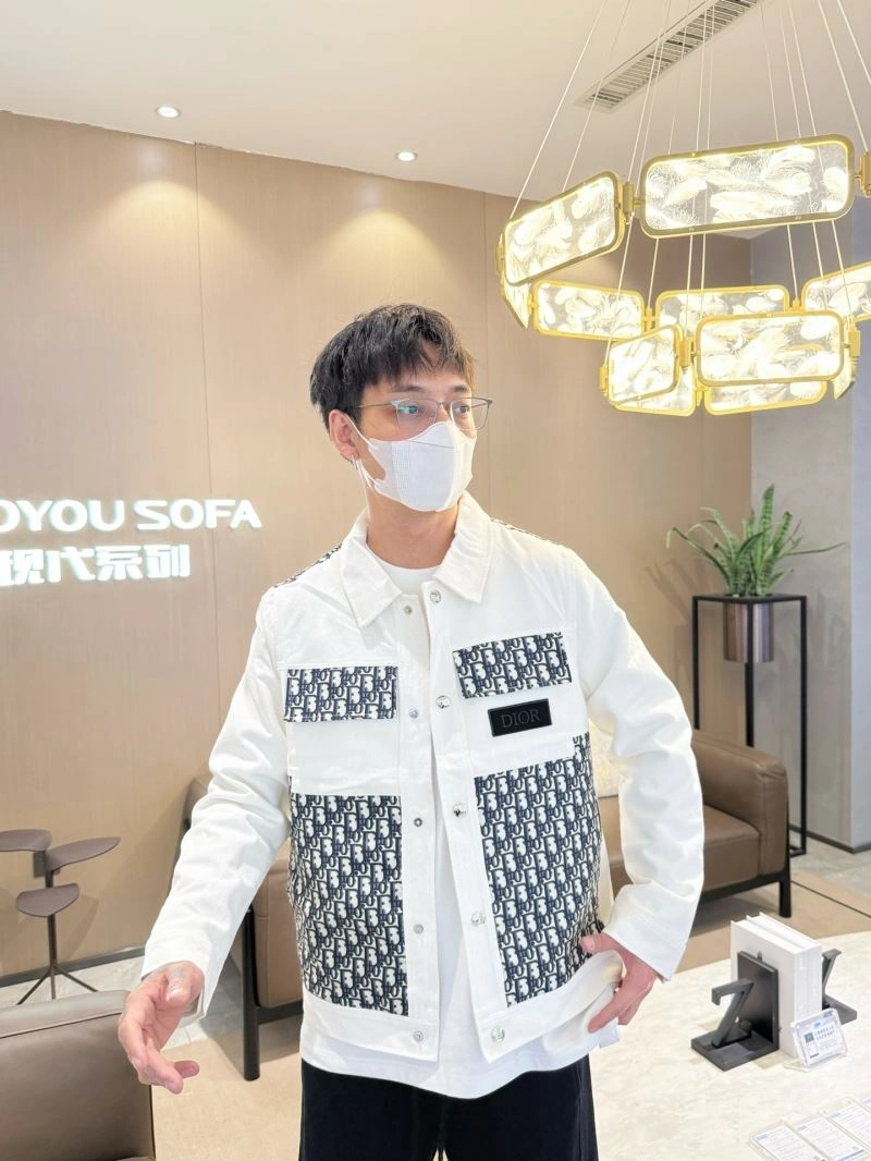 Legit Christian Dior Outwear