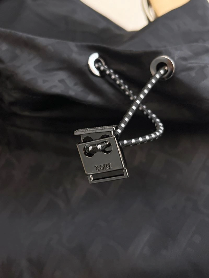 Accurate model Christian Dior Outwear
