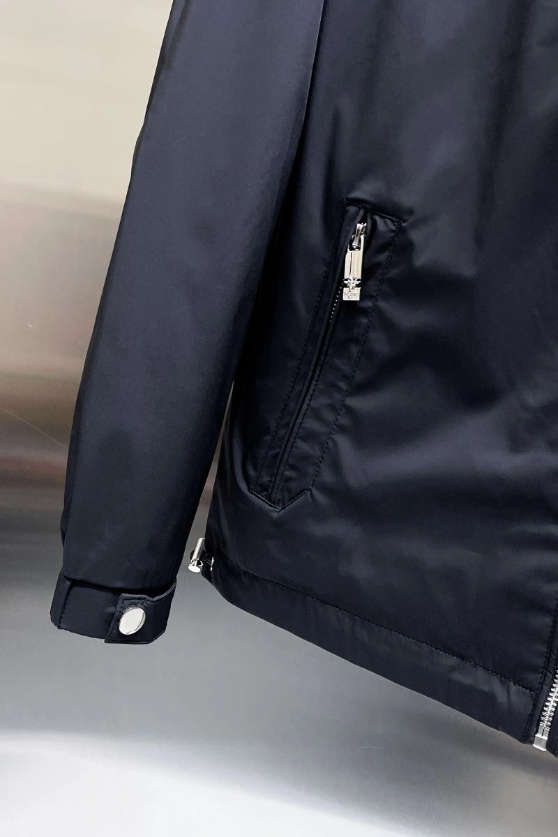 Indistinguishable Christian Dior Outwear