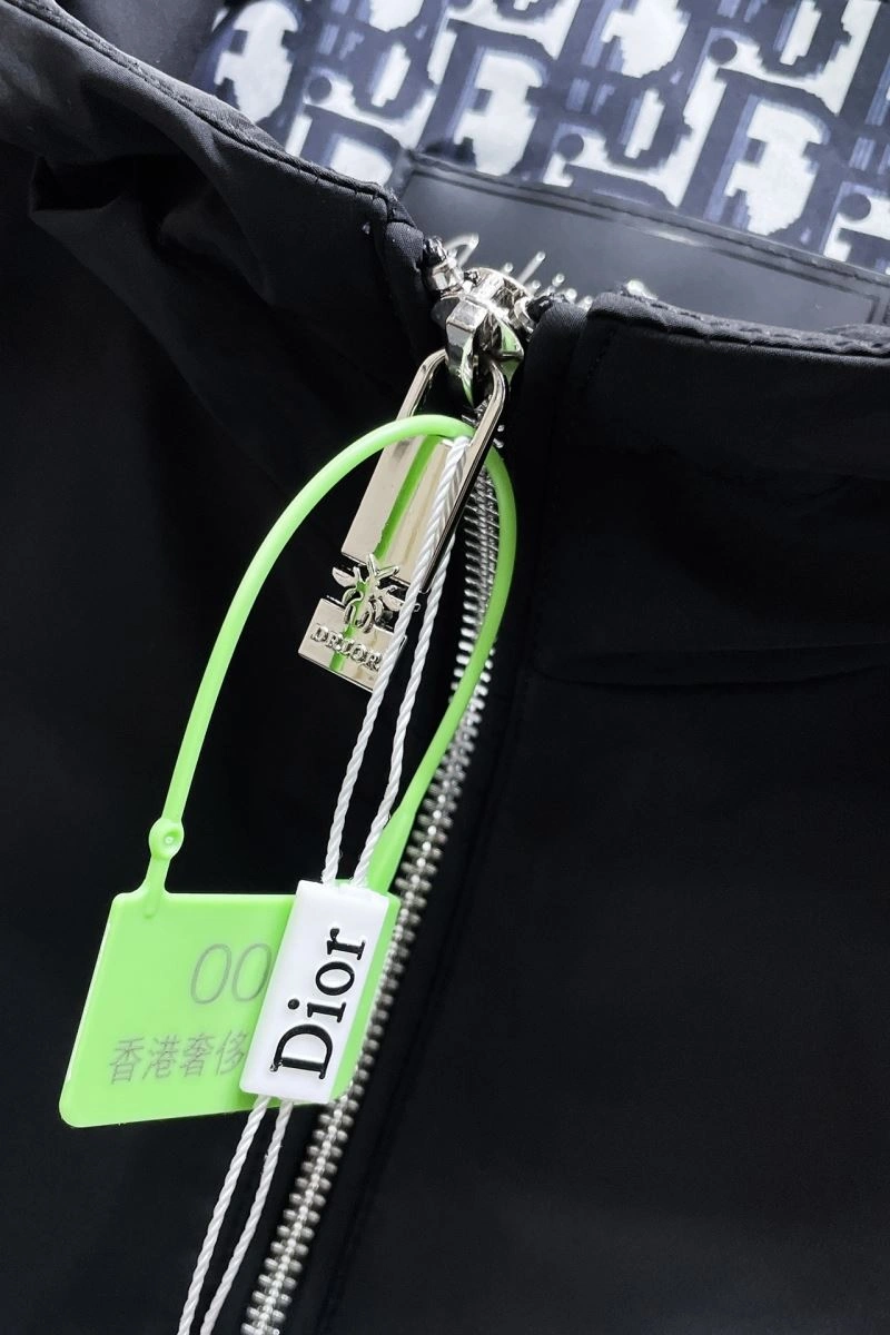 Indistinguishable Christian Dior Outwear