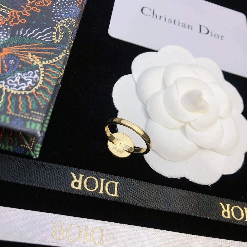 Top mirror Christian Dior Rings
