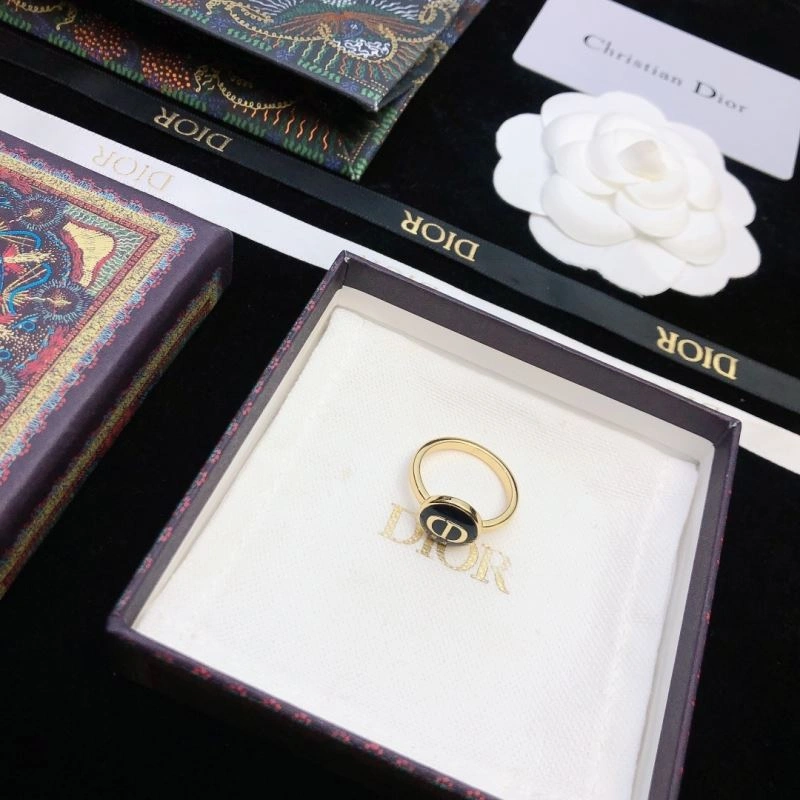 Top mirror Christian Dior Rings