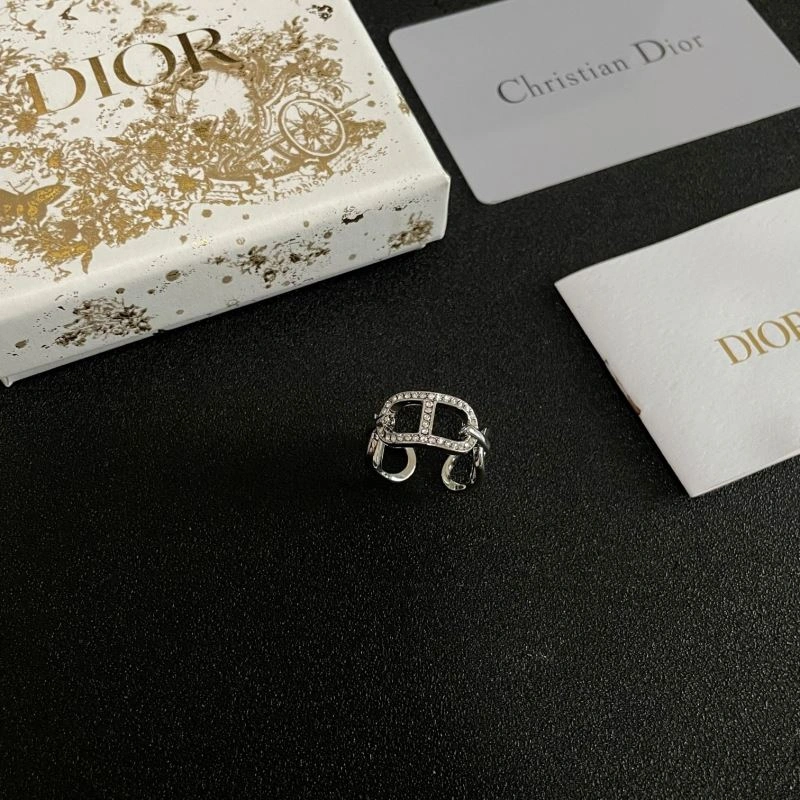 Top mirror Christian Dior Rings