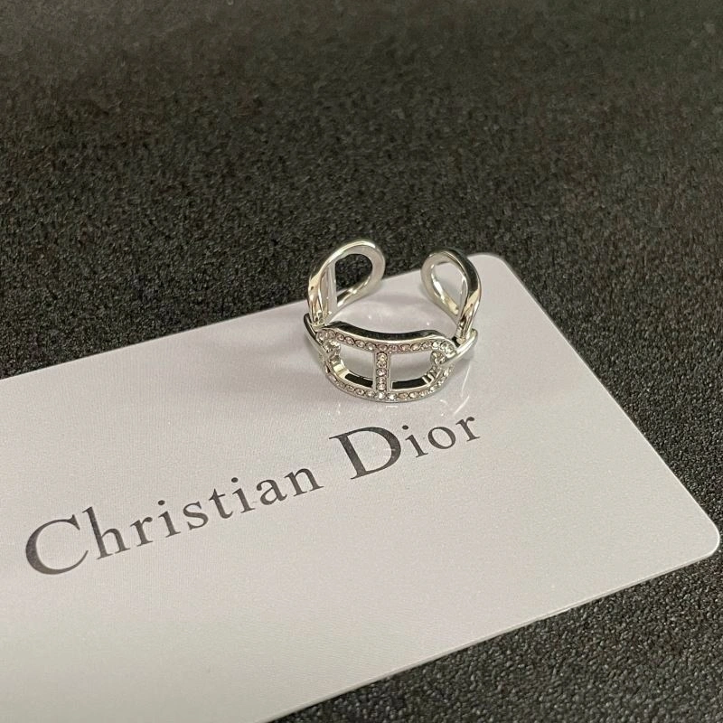 Top mirror Christian Dior Rings