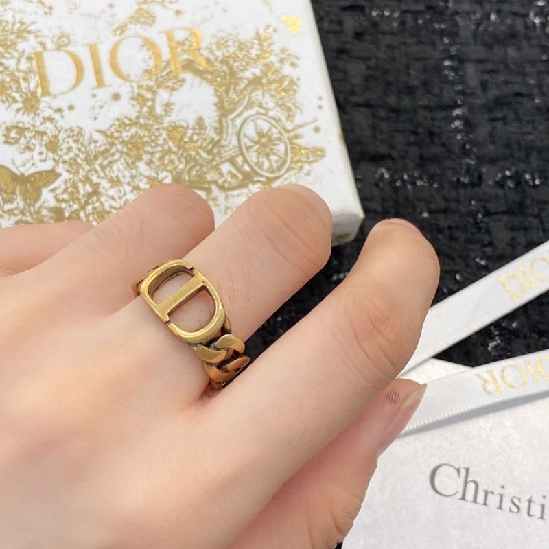 Accurate model Christian Dior Rings