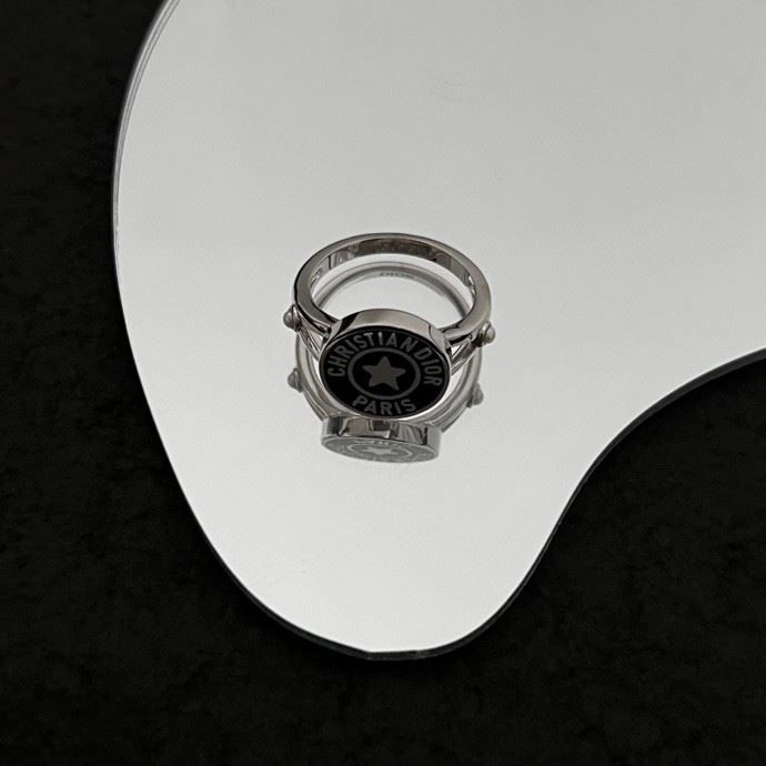 Low-cost Christian Dior Rings