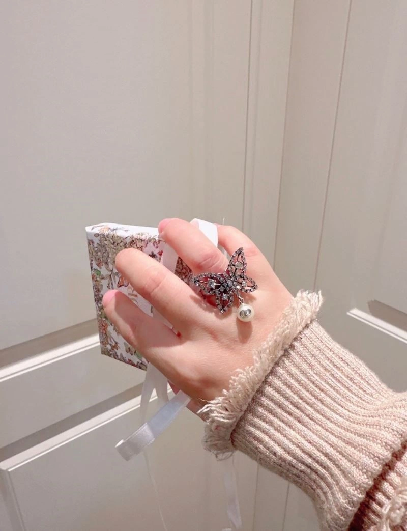 Low-cost Christian Dior Rings