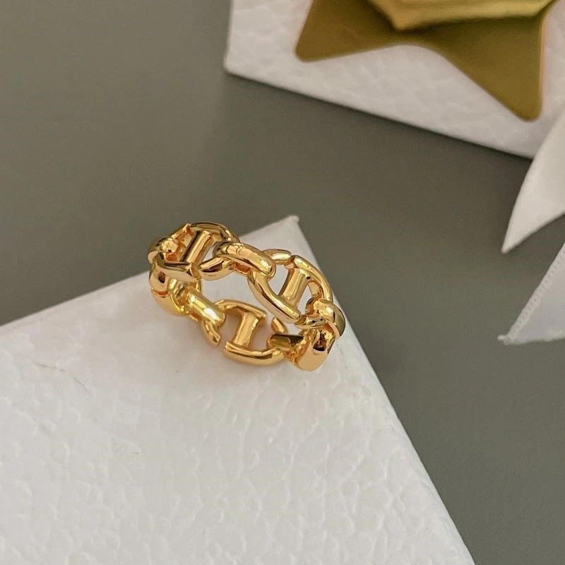 Top mirror Christian Dior Rings