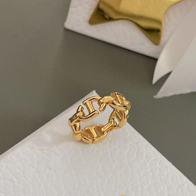 Top mirror Christian Dior Rings