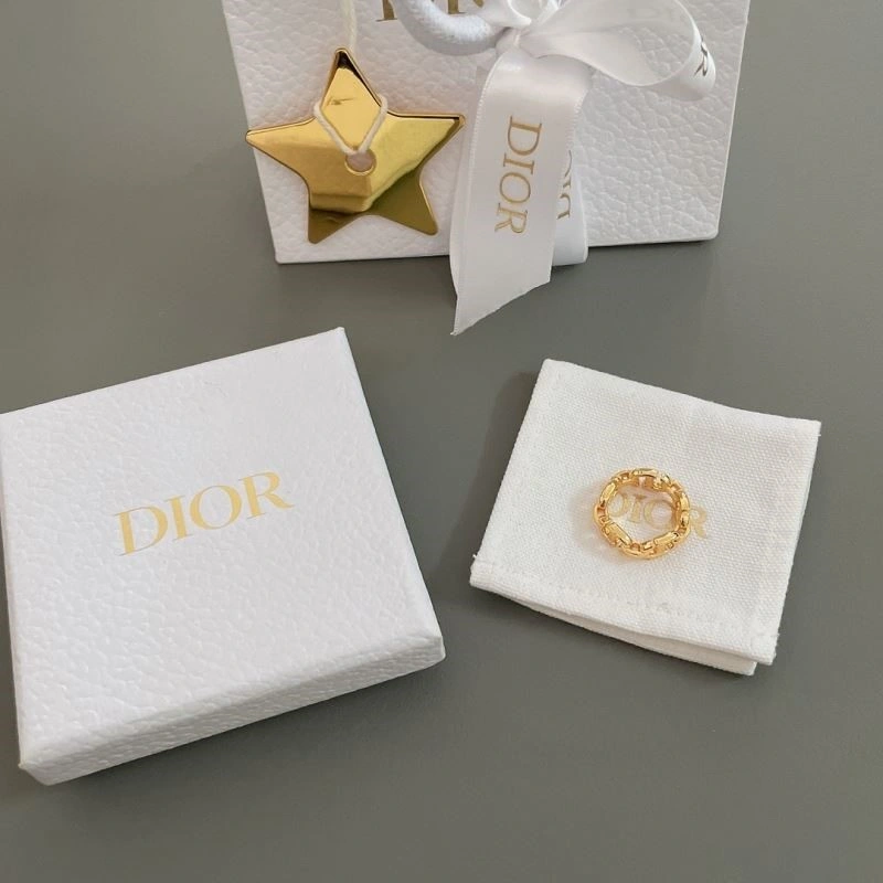 Top mirror Christian Dior Rings