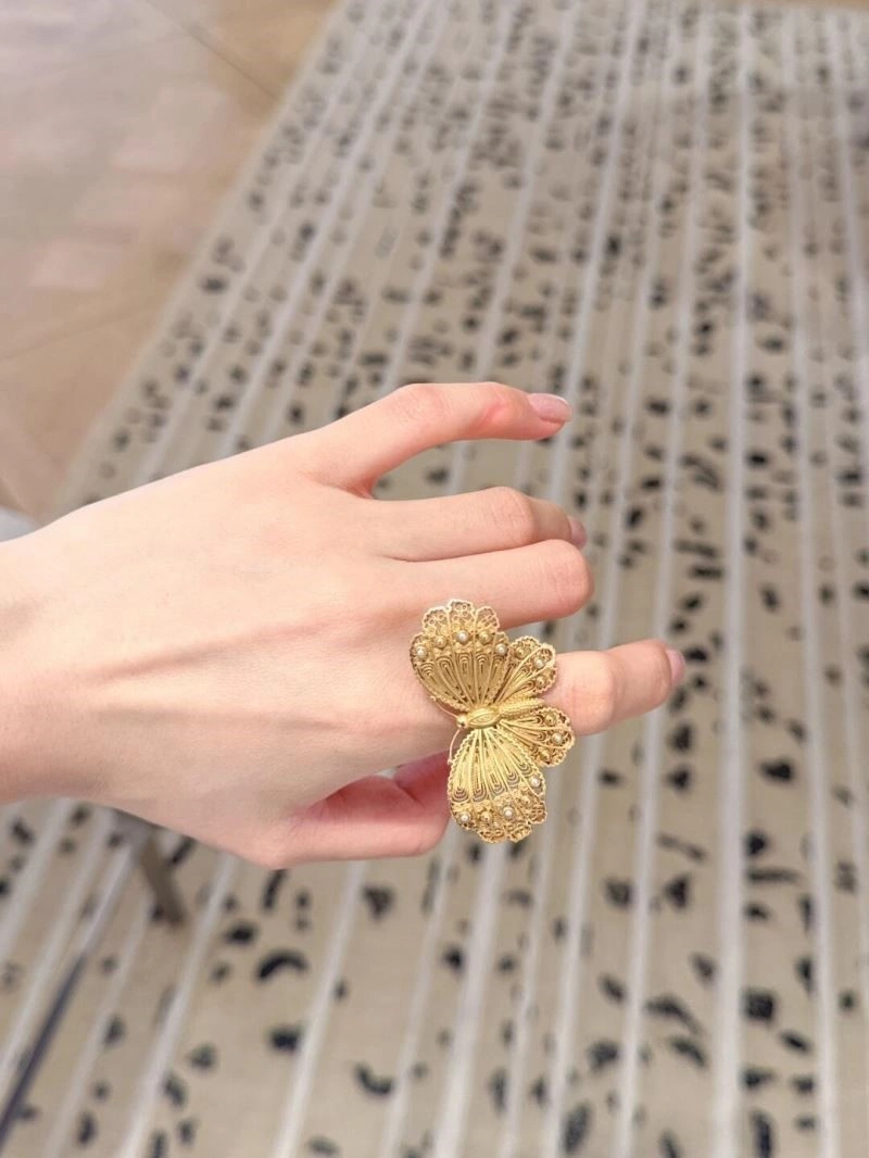 Accurate model Christian Dior Rings