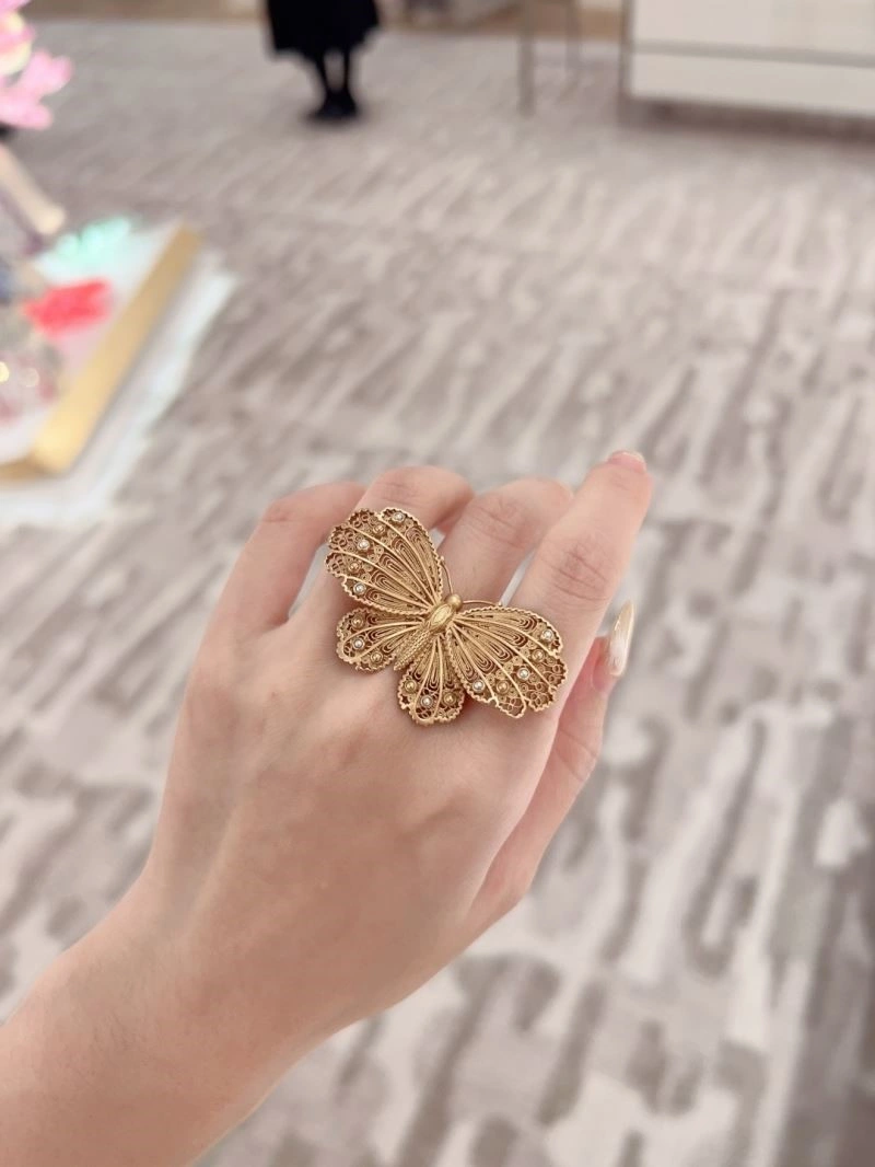 Accurate model Christian Dior Rings