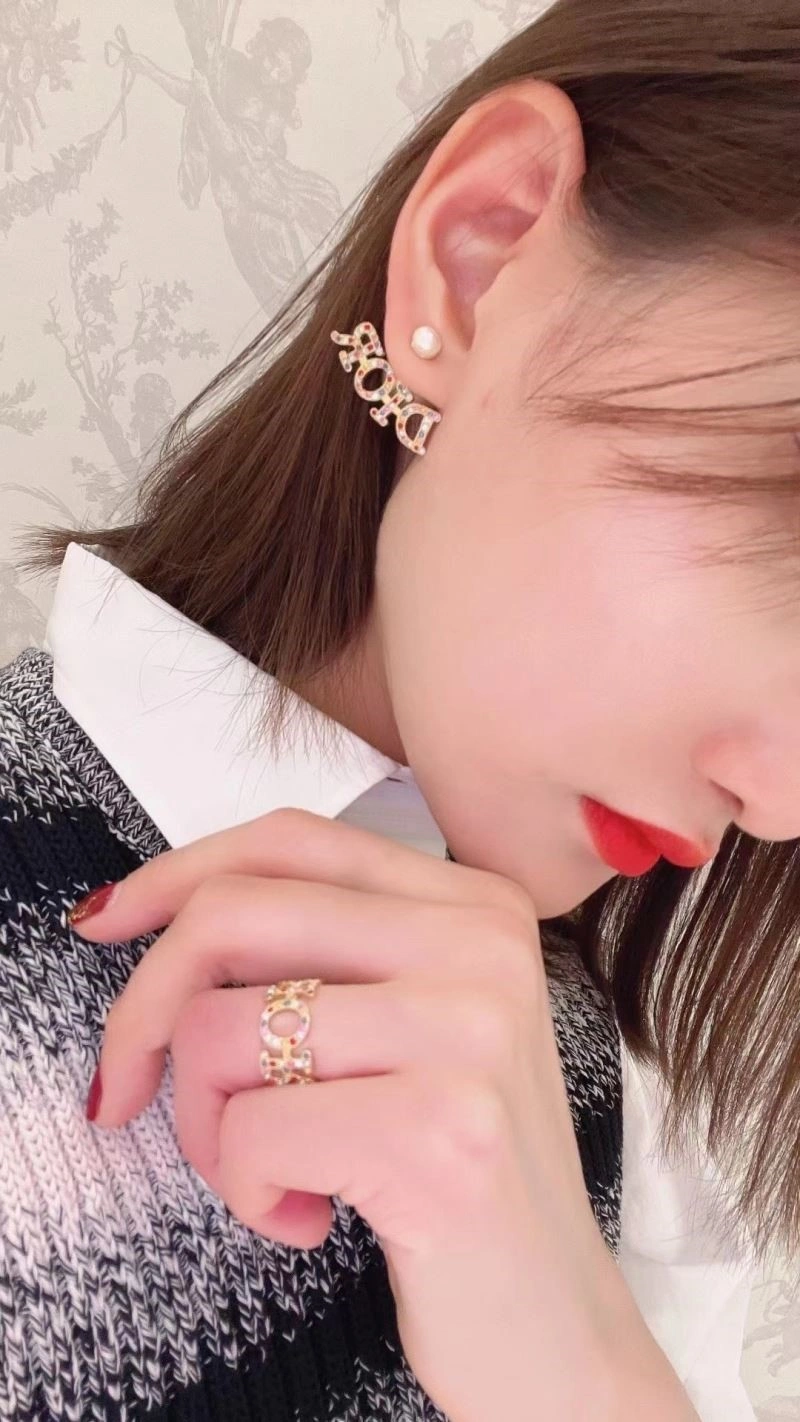 Accurate model Christian Dior Rings