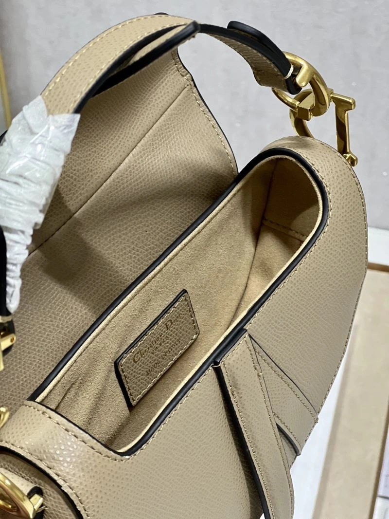 Accurate model Christian Dior Saddle Bags