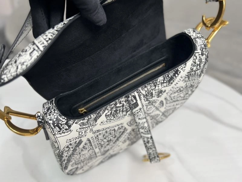 Top mirror Christian Dior Saddle Bags