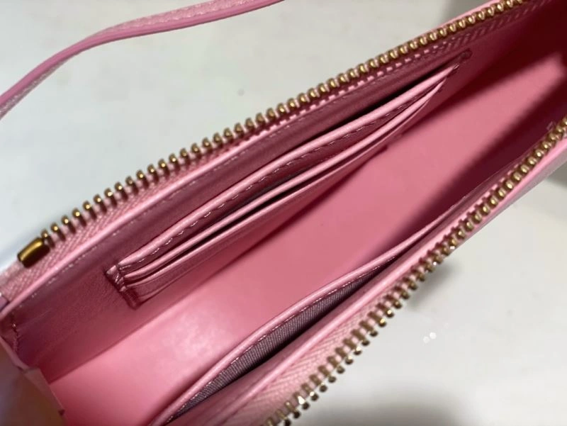 Low-cost Christian Dior Saddle Bags