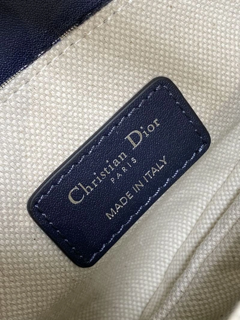 Cut-rate Christian Dior Saddle Bags