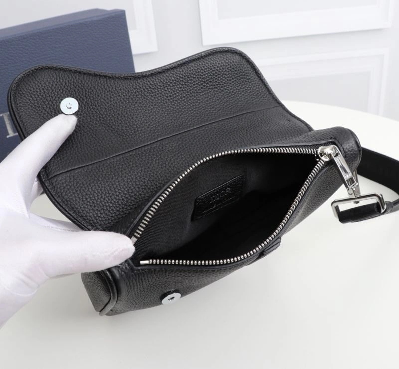 High fidelity Christian Dior Saddle Bags