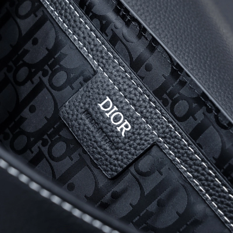 Cut-rate Christian Dior Saddle Bags