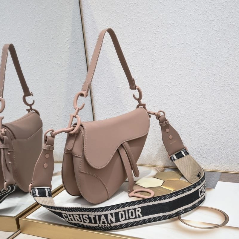 Accurate model Christian Dior Saddle bags