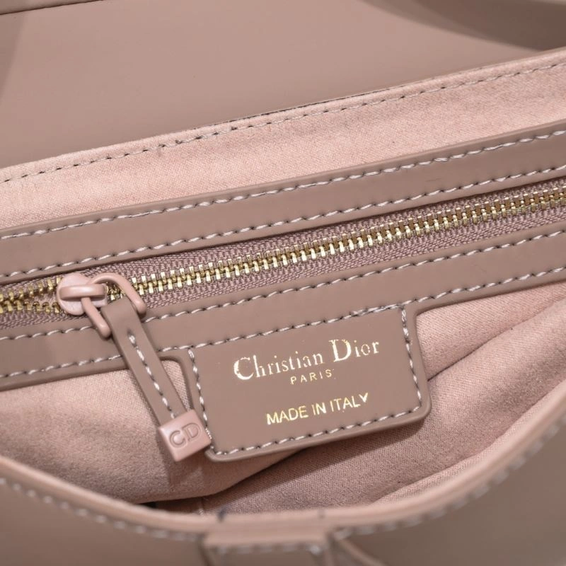 Accurate model Christian Dior Saddle bags