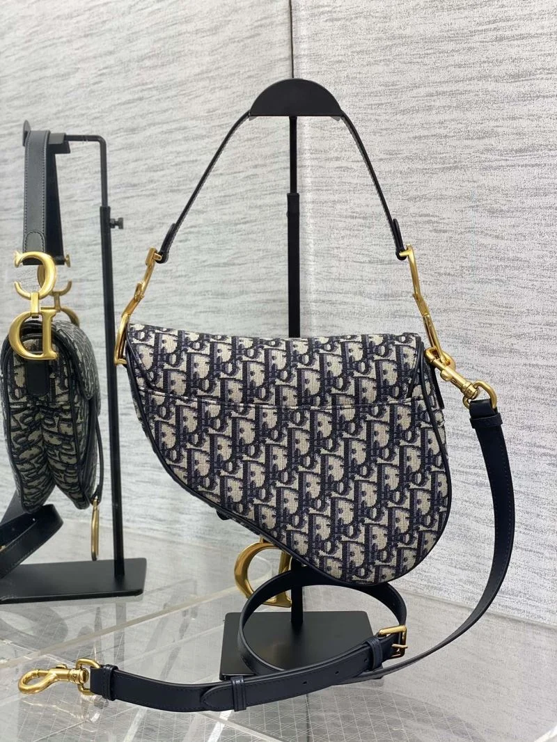 Cut-rate Christian Dior Saddle bags