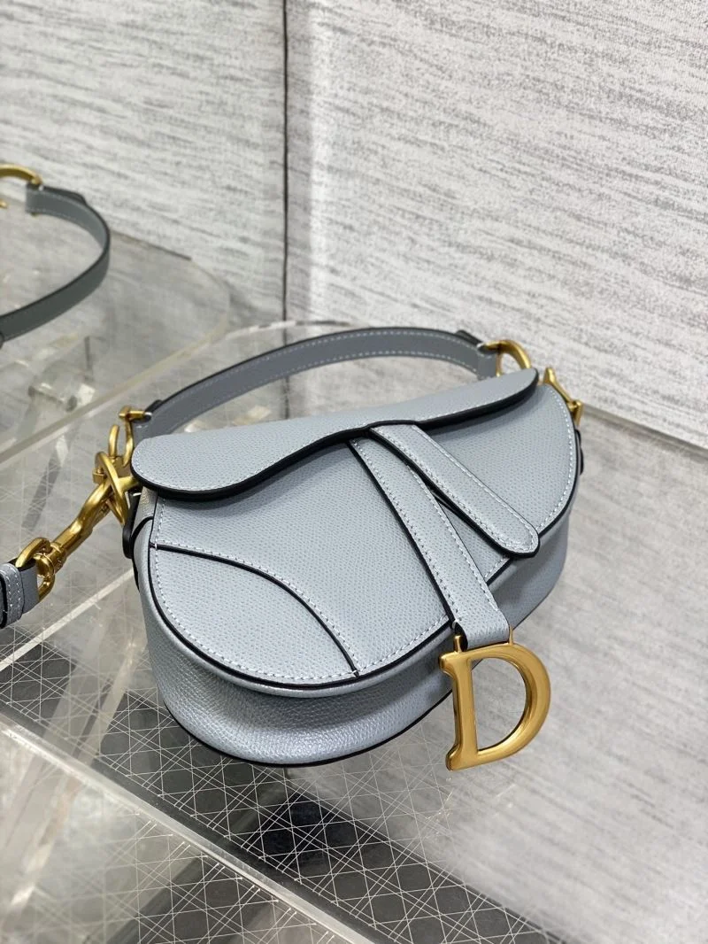 High fidelity Christian Dior Saddle bags