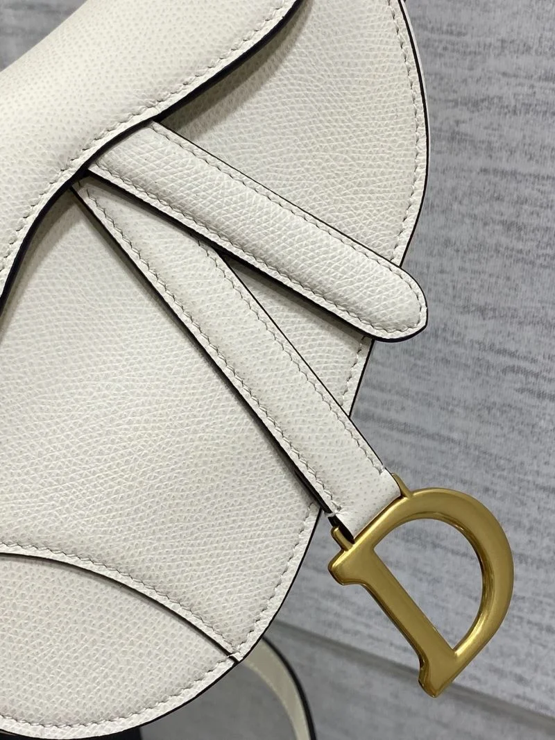High fidelity Christian Dior Saddle bags