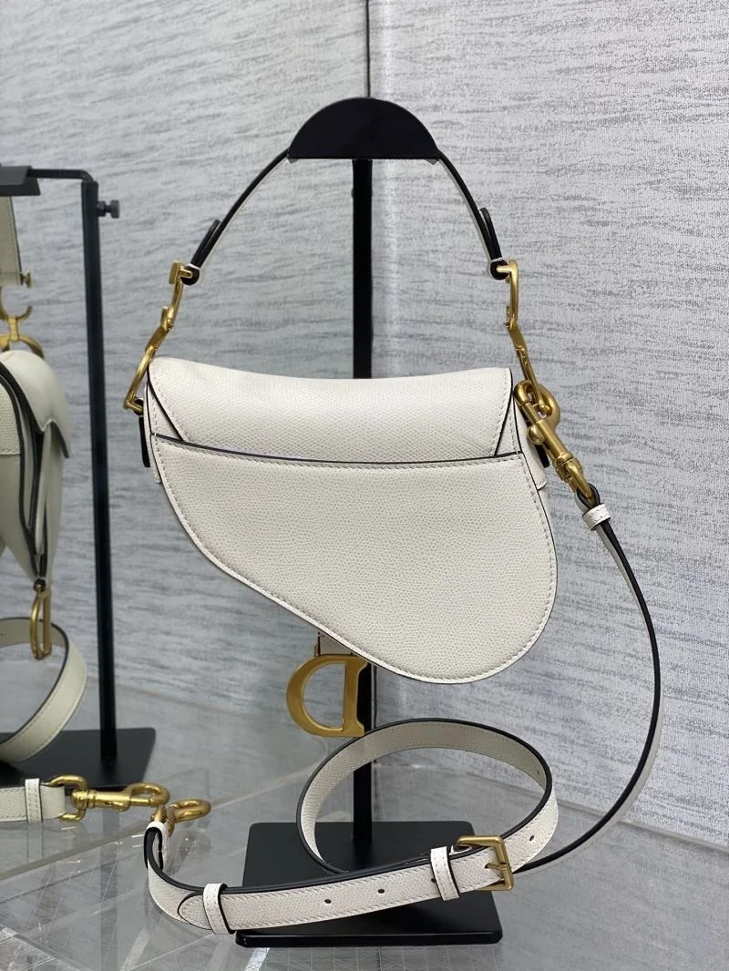High fidelity Christian Dior Saddle bags