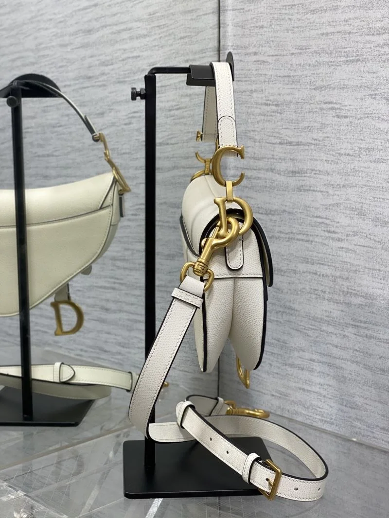 High fidelity Christian Dior Saddle bags