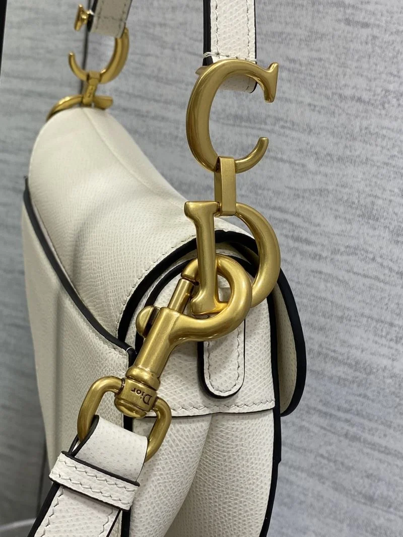 High fidelity Christian Dior Saddle bags