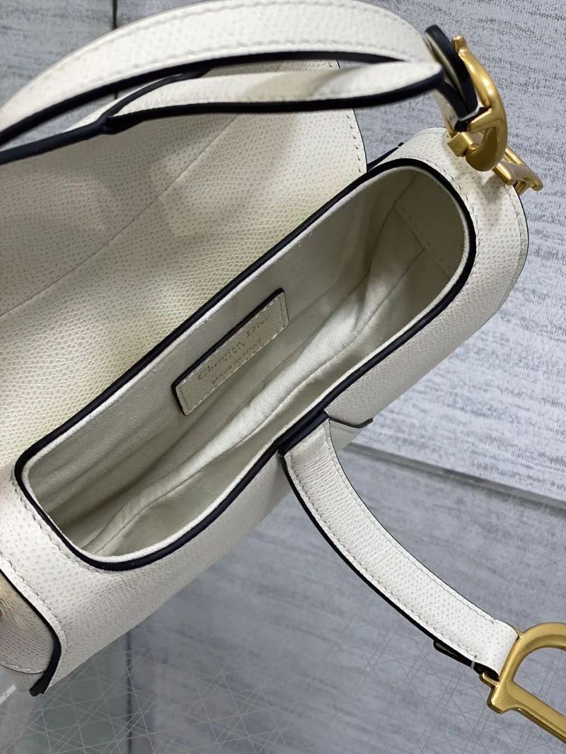 High fidelity Christian Dior Saddle bags