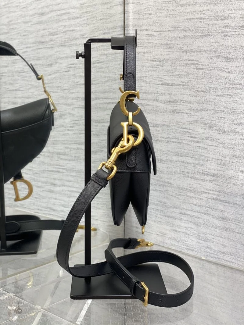 High fidelity Christian Dior Saddle bags