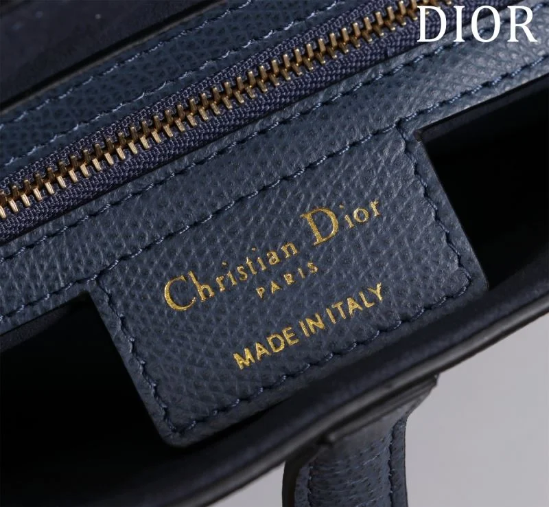 Cut-rate Christian Dior Saddle bags