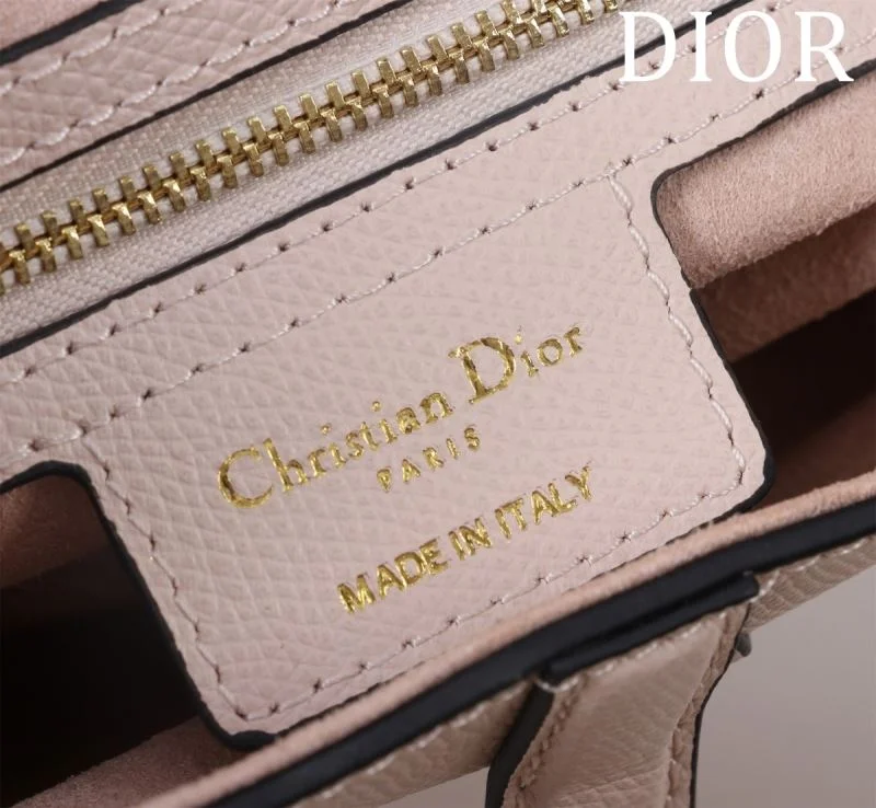 Top match Christian Dior Saddle bags