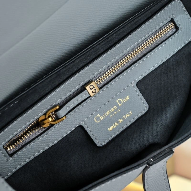 Cut-rate Christian Dior Saddle bags